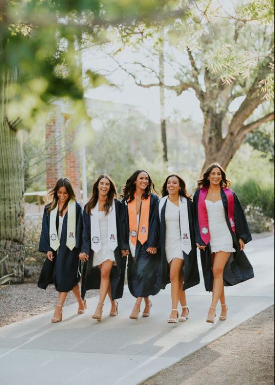 20 Graduation Photo Ideas Effortlessly Meaningful To Remember Your 20 Graduation Photo Ideas Effortlessly Meaningful To Remember Your
